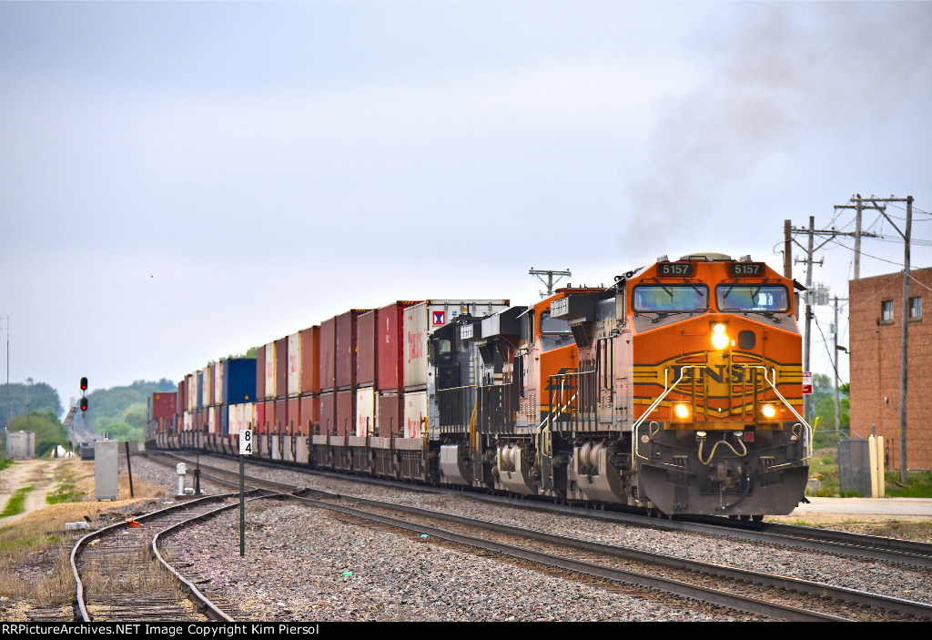 BNSF 5157